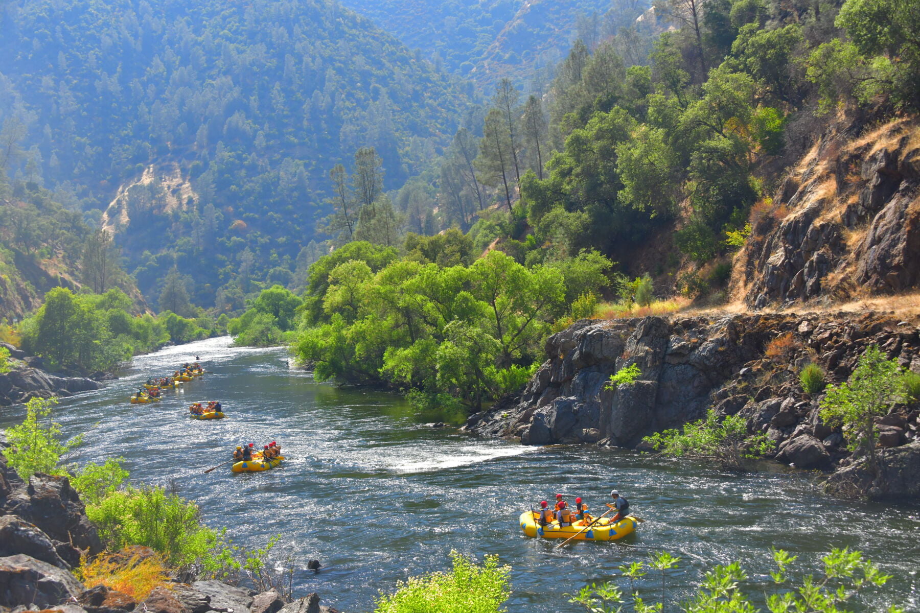 Zephyr Whitewater Rafting near Yosemite and Kings Canyon